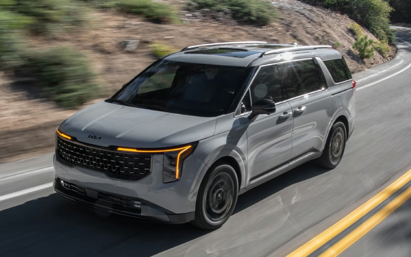 Elevate Every Drive with the New 2026 Kia Carnival MPV Hybrid in Joliet, IL - World Kia Joliet